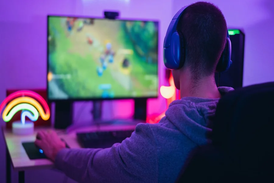 Why Online Games Are So Popular Among Online Players